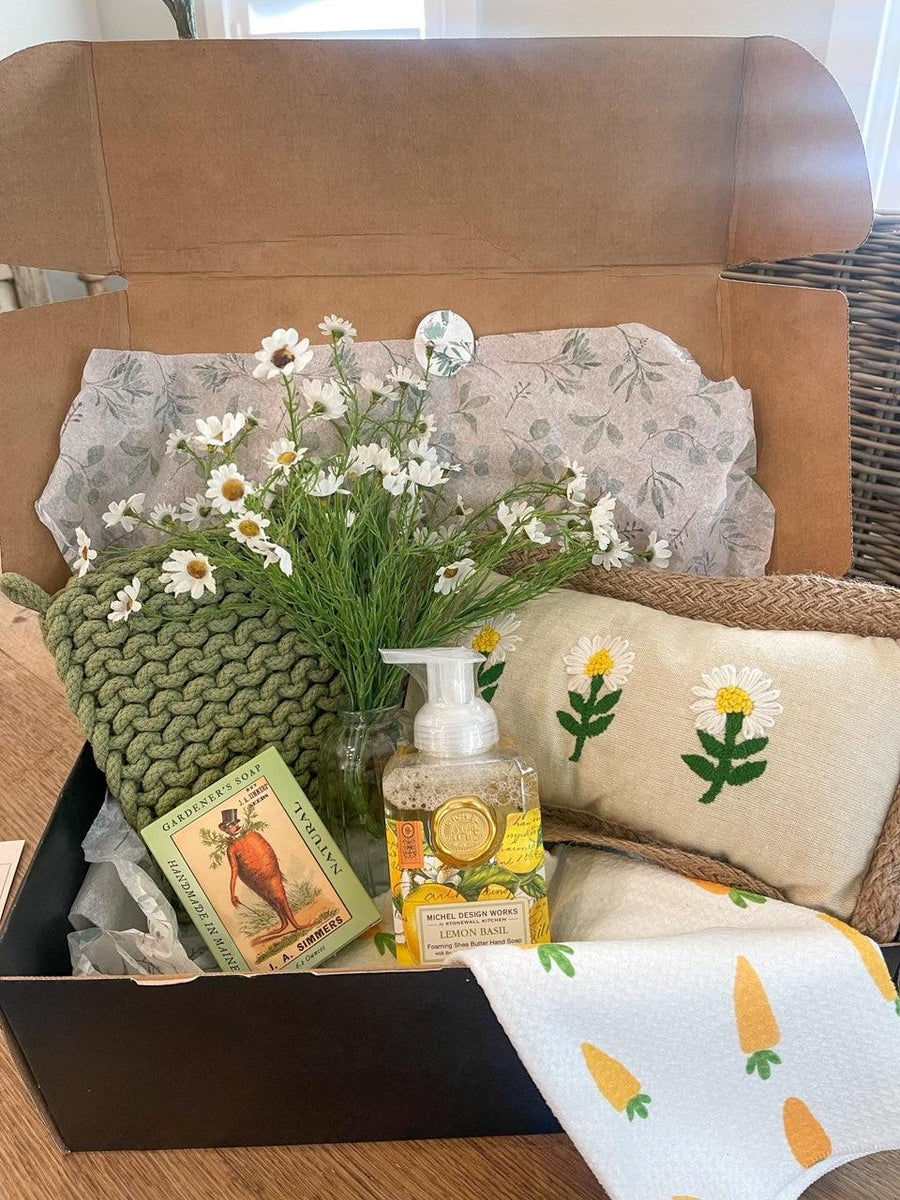 Subscription Box – Cozy Cottage